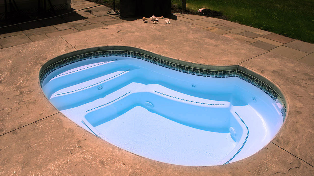 Cove | Alaglas Swimming Pools